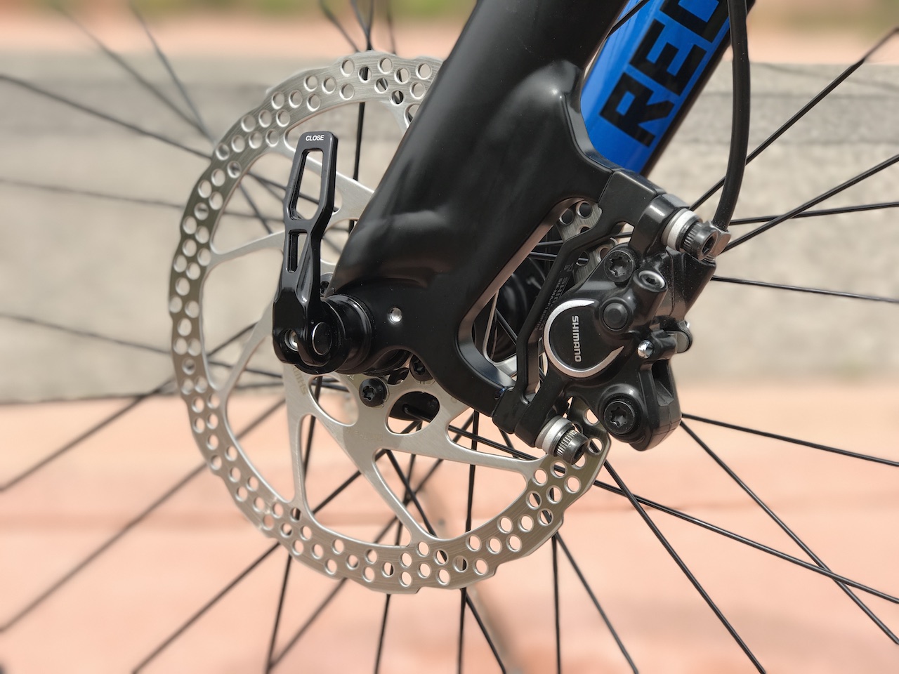 Raleigh Redux iE Electric Bike Review Part 1 – Pictures & Specs