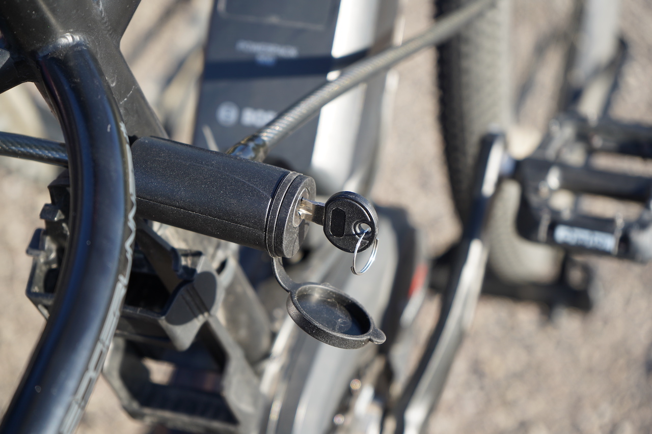 Hollywood Racks Sport Rider SE Electric Cargo Bike Rack Review [VIDEO]